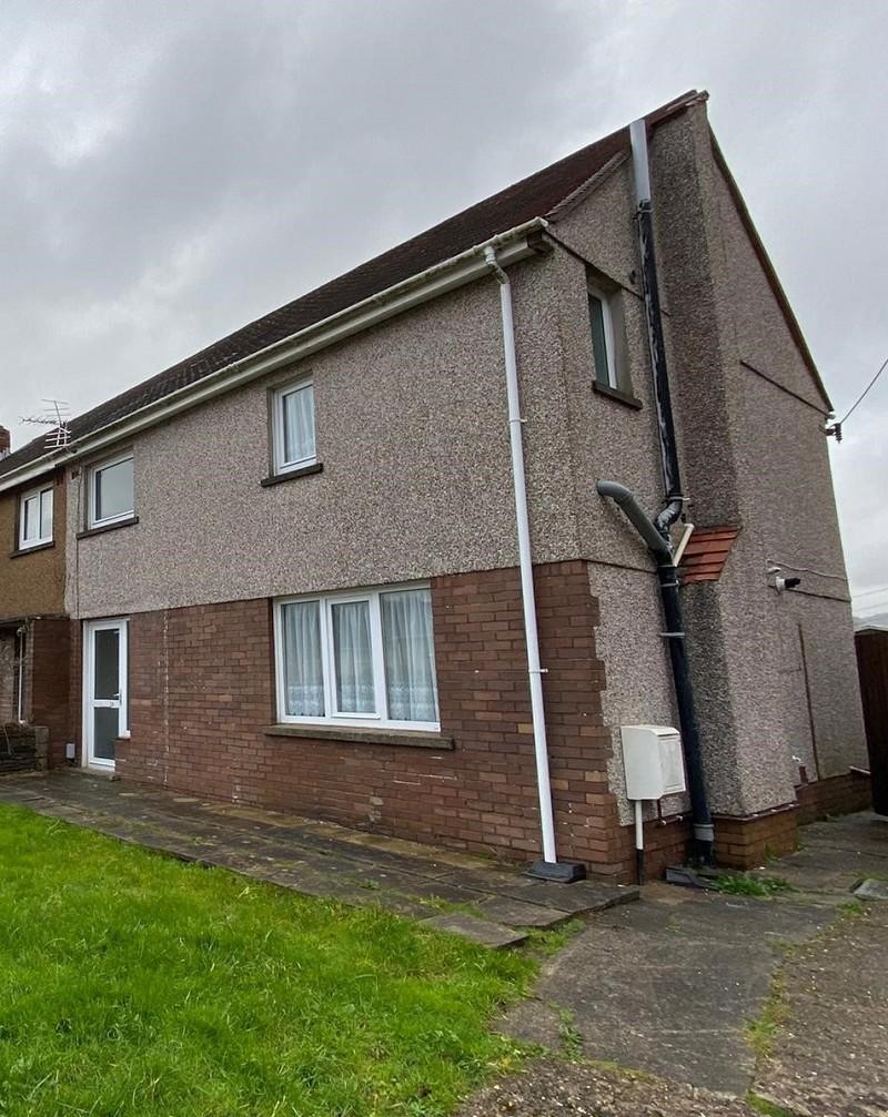 Llys Wenallt Tonna Neath Neath 3 Bed Semi Detached House £795