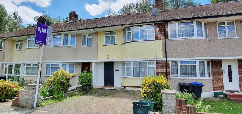 Riverside Drive, Mitcham, 3 bed terraced house - £2,100 pcm (£485 pw)