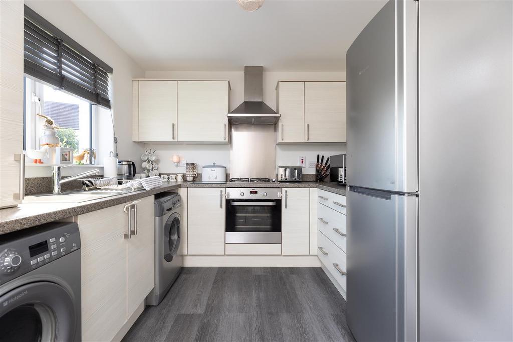 Ethel Moorhead Place, Perth 3 bed house - £199,950