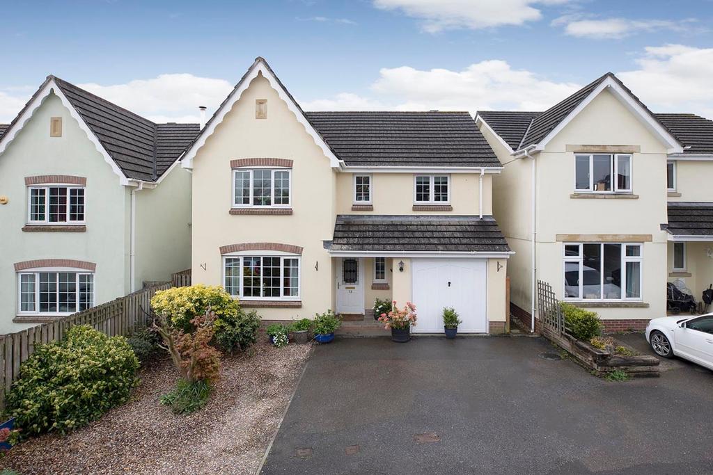 Knights Mead, Chudleigh Knighton, TQ13 4 bed detached house - £410,000