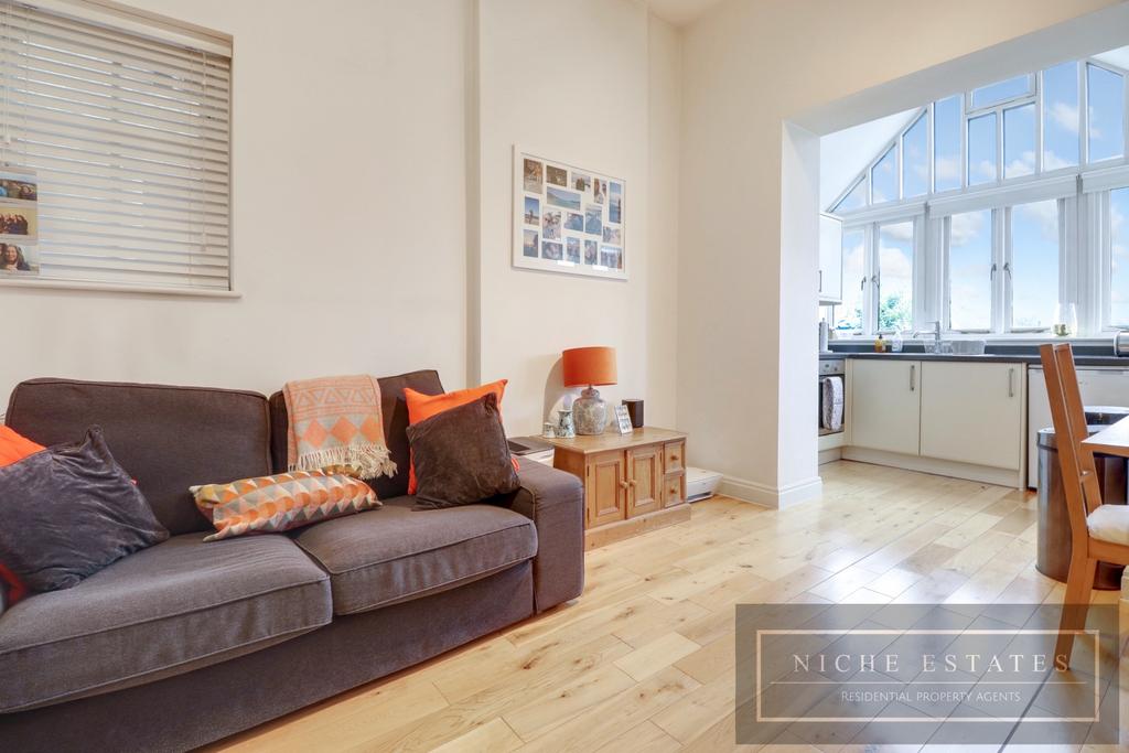 Nether street, London, N3 1 bed apartment - £1,525 pcm (£352 pw)