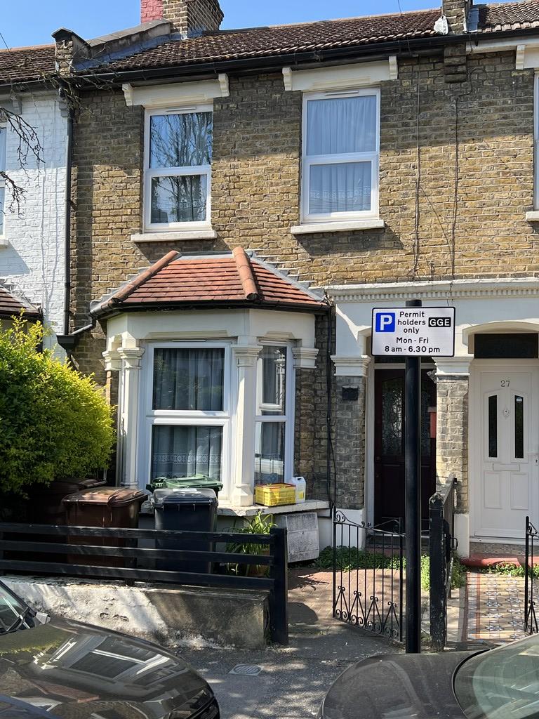 Morley Road, London 2 bed terraced house - £500,000