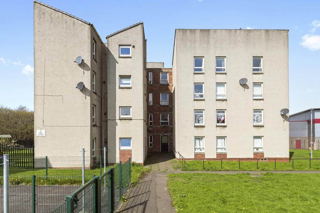 Flat 10, 64 Longstone Street... 2 bed flat - £130,000