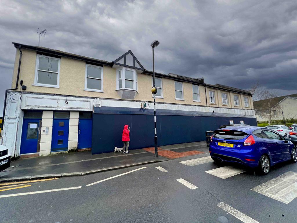 St. Teilo Street, Swansea, West Glamorgan, SA4 1 bed flat - £525 pcm (£ ...