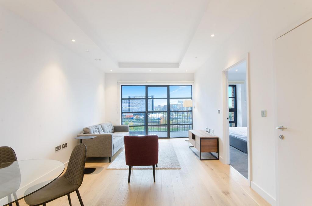 Amelia House, London City Island... 1 bed apartment - £480,000