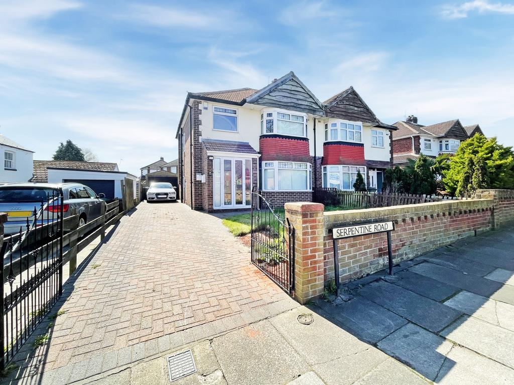 Serpentine Road, Hartlepool, TS26 3 bed semi-detached house - £165,000