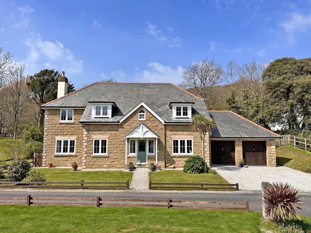 Tehidy Park, Tehidy, Cornwall 5 bed detached house - £899,950