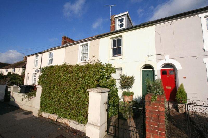 Oving Road, Chichester 3 bed terraced house - £1,200 pcm (£277 pw)