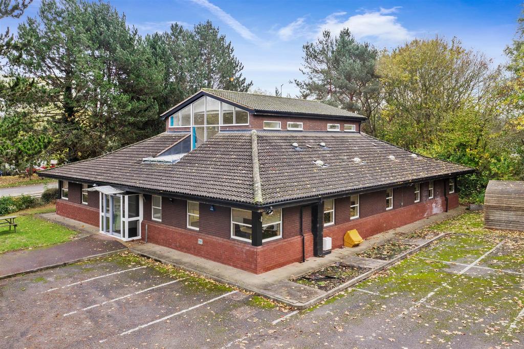 Millburn Hill Road, Coventry Office - £5,667 pcm (£1,308 pw)