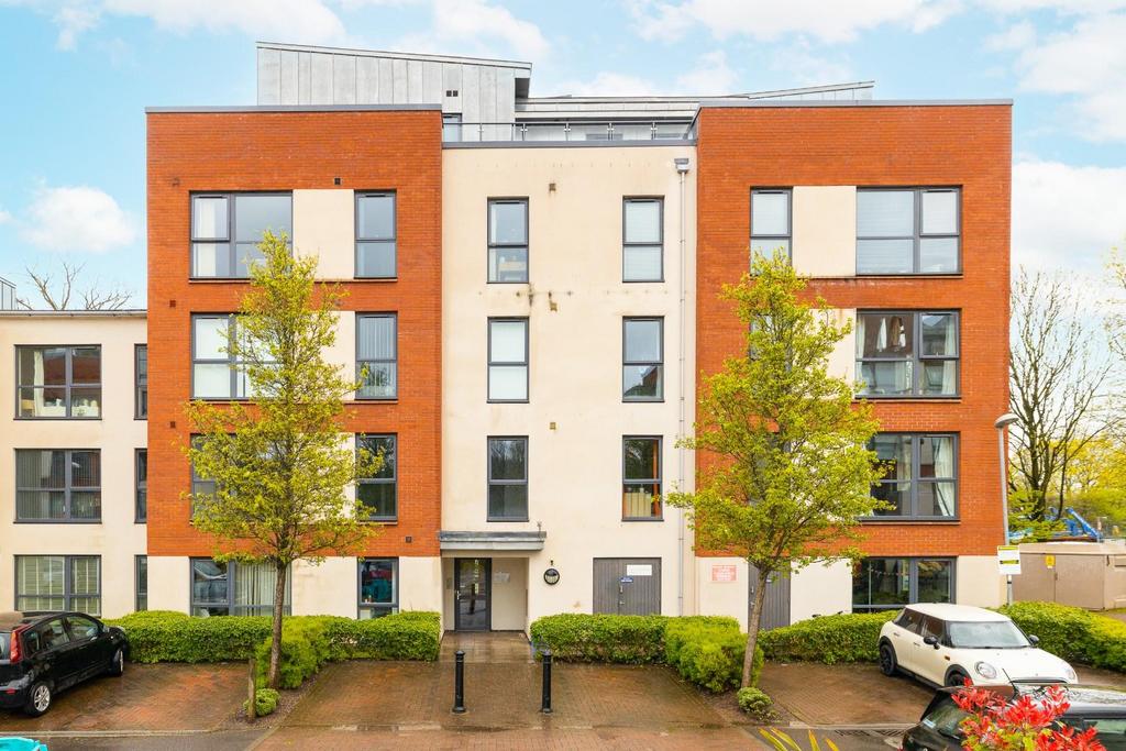 Paxton Drive, Ashton Gate 3 bed maisonette - £330,000