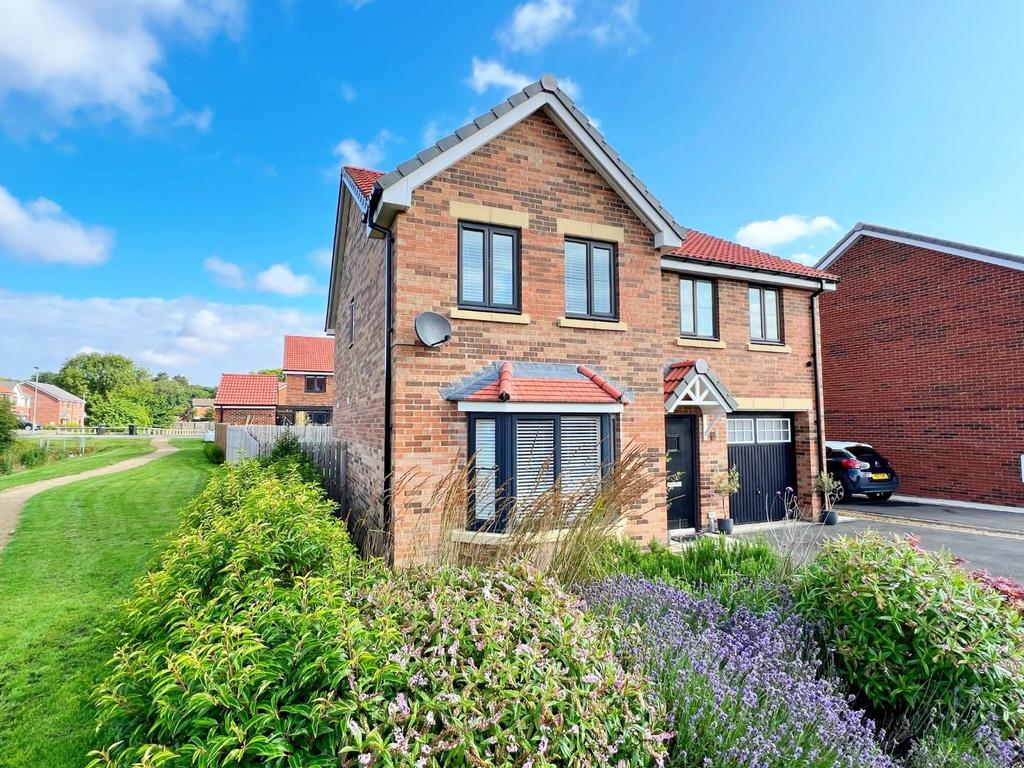 Lorimer Close, Sedgefield... 4 bed detached house - £365,000