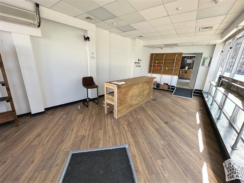 Fishergate Ripon Retail property (high street) - £1,375 pcm (£317 pw)