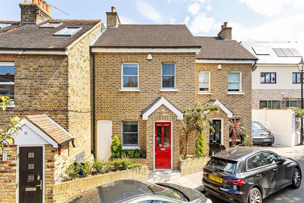 Stanley Road, East Sheen, SW14 3 bed house - £775,000