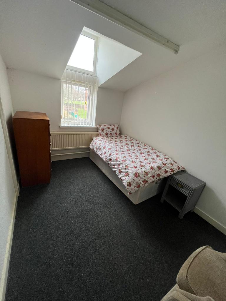 R6, Clevedon Rd, Balsall Heath, B12 9HD 1 bed in a house share - £60 ...