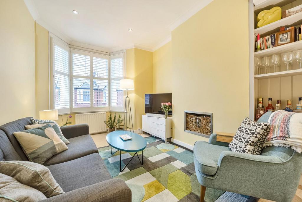 Cambray Road, Balham 2 bed flat - £575,000