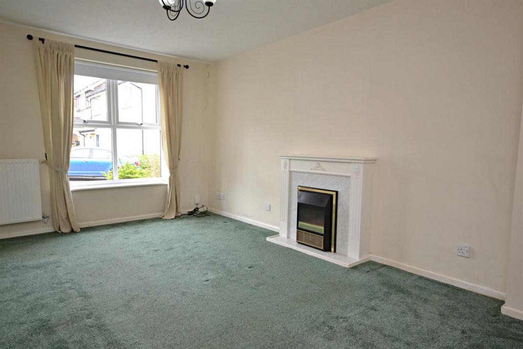 Bishopdown Farm 3 bed semi-detached house - £315,000