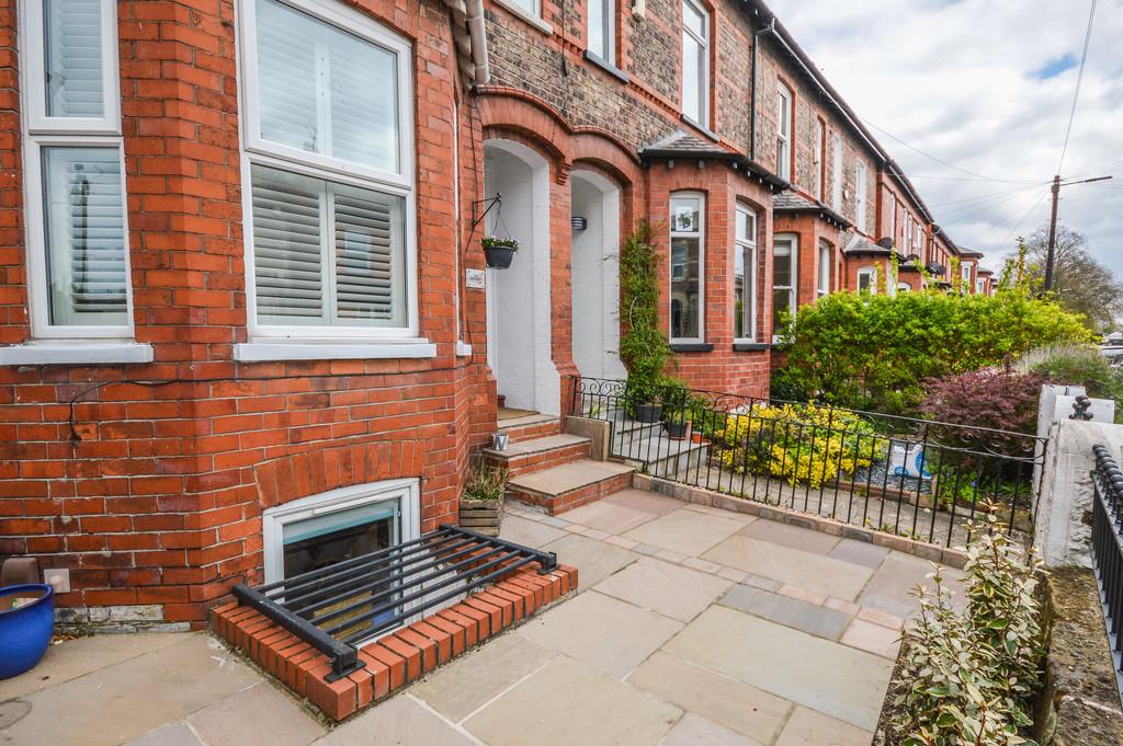 Navigation Road, Altrincham 4 bed end of terrace house for sale - £500,000