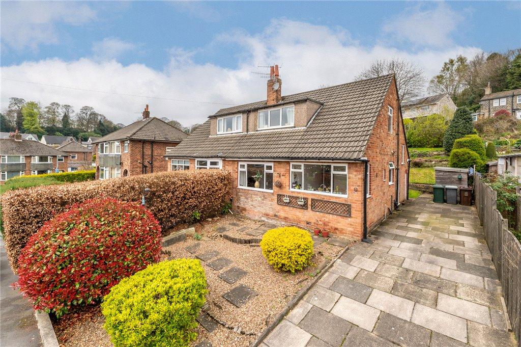 St. James Road, Baildon, West Yorkshire 3 bed semi-detached house - £ ...