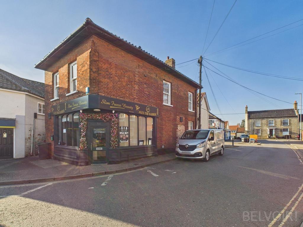 High Street, Watton, IP25 Property to rent - £695 pcm (£160 pw)