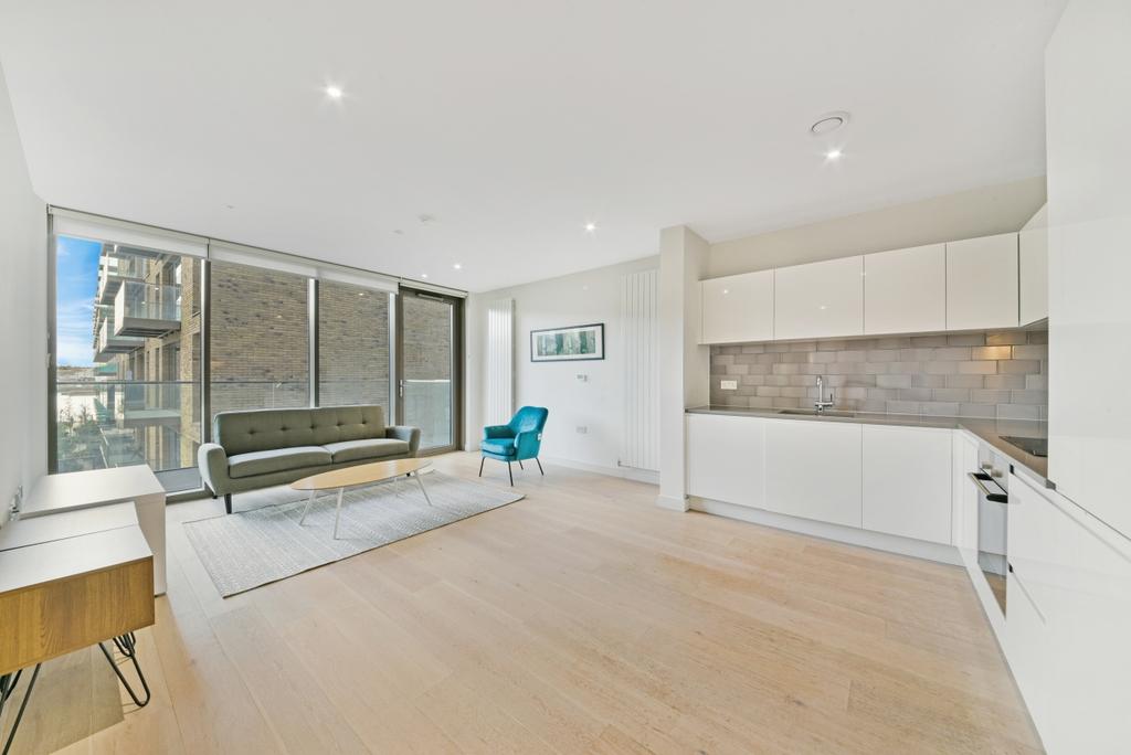 Commodore House, Royal Wharf, London E16 2 bed apartment - £2,557 pcm ...