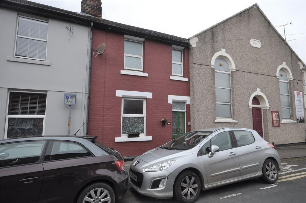 King William Street, Swindon... 3 bed terraced house - £275,000