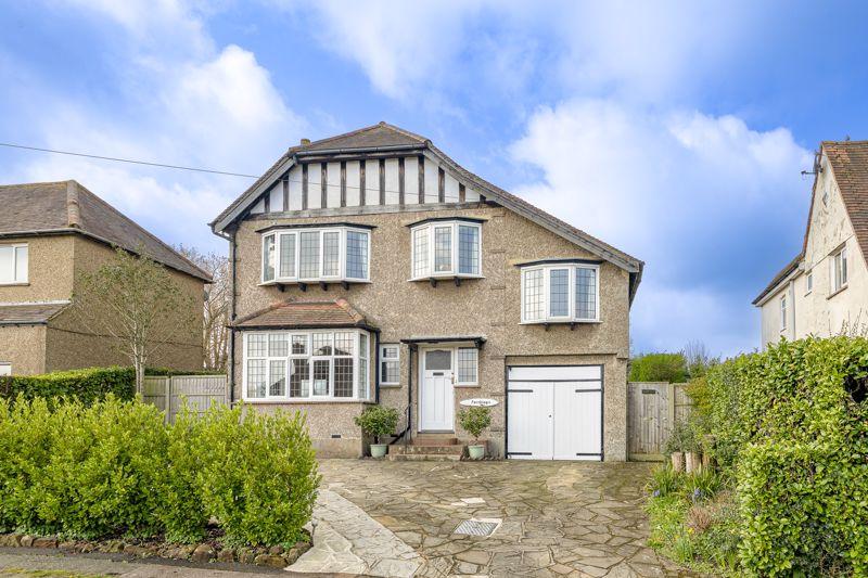 Highlands Avenue Uckfield 4 Bed Detached House £685 000