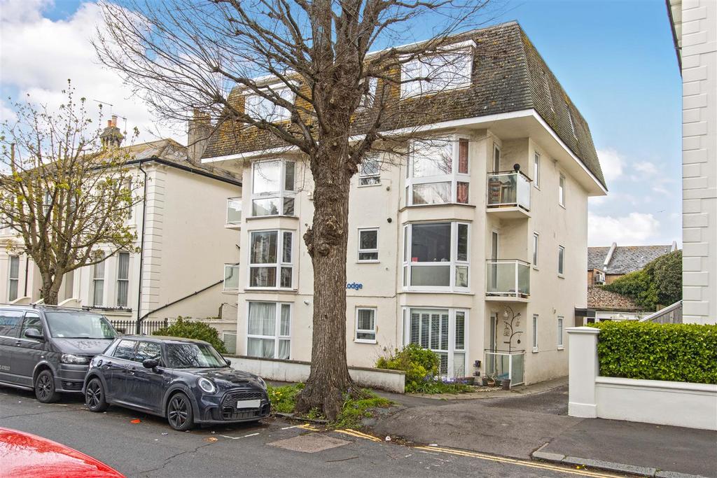 Ventnor Villas, Hove Studio - £175,000