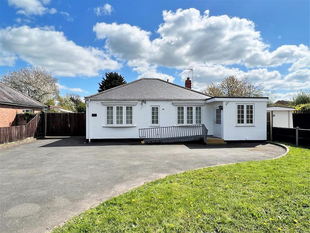 Tachbrook Road Leamington Spa 3 Bed Detached Bungalow For Sale £450 000