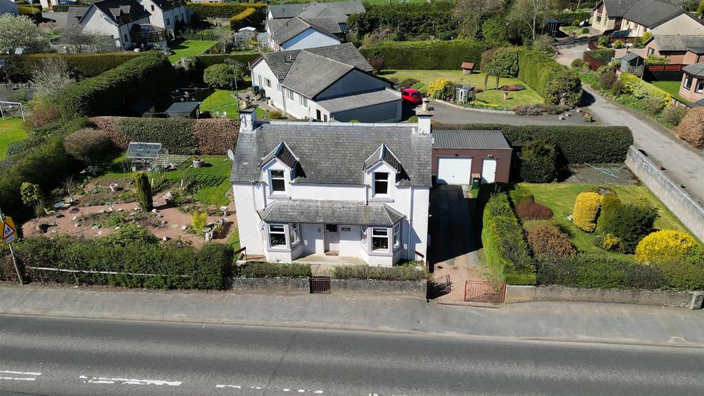 Main Street, Balbeggie, Perth 3 bed house - £238,000