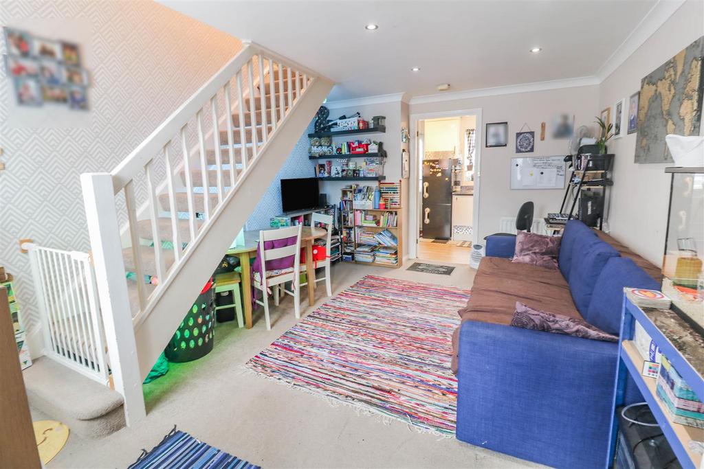 Sheldon Close, Harlow 2 bed terraced house - £300,000