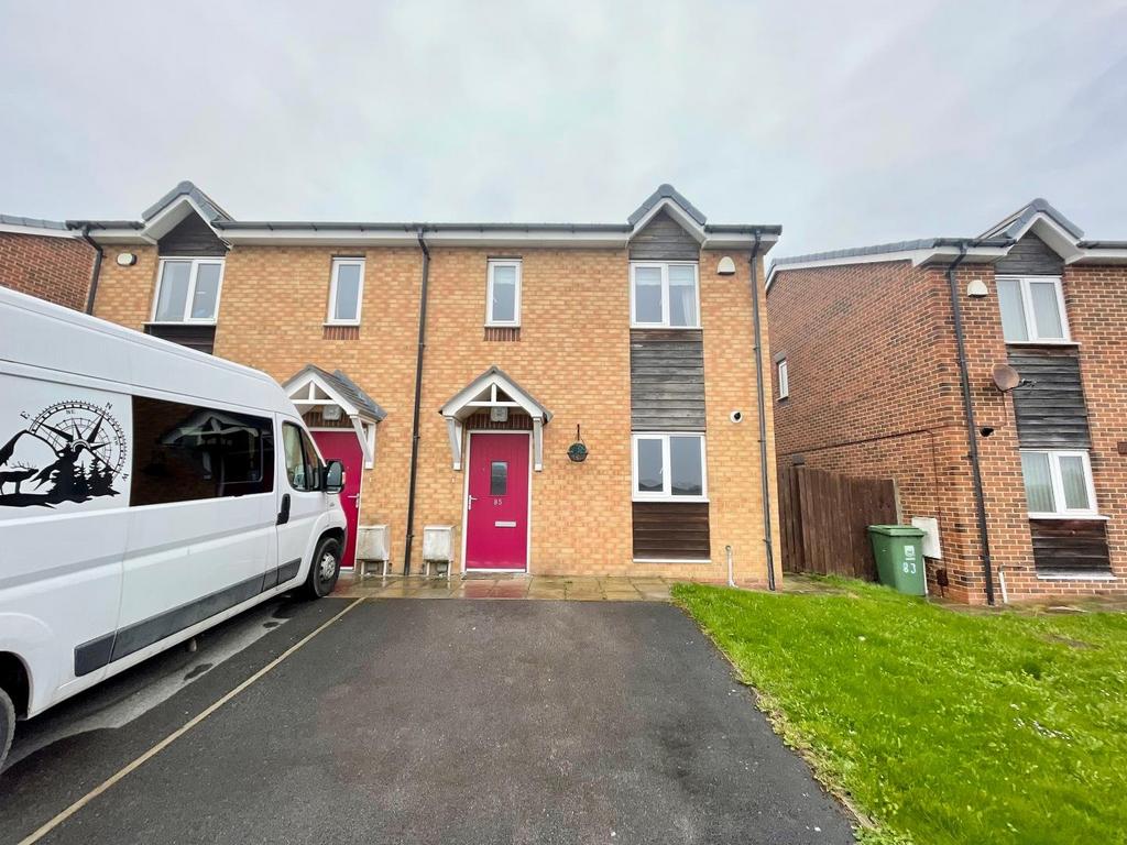 Warren Road, West View, Hartlepool 2 bed semi-detached house - £32,375