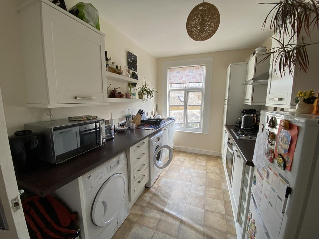 Chaucer Road, Gillingham, ME7 2 bed flat - £925 pcm (£213 pw)