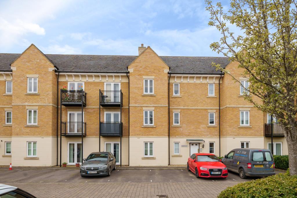 Carterton, Oxfordshire, OX18 2 bed flat for sale - £200,000