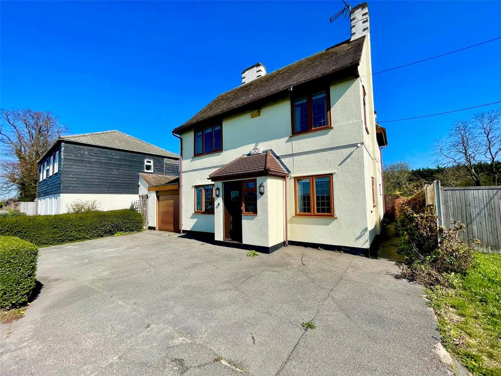 Sutton Road Rochford Essex Ss4 4 Bed Detached House For Sale £475 000