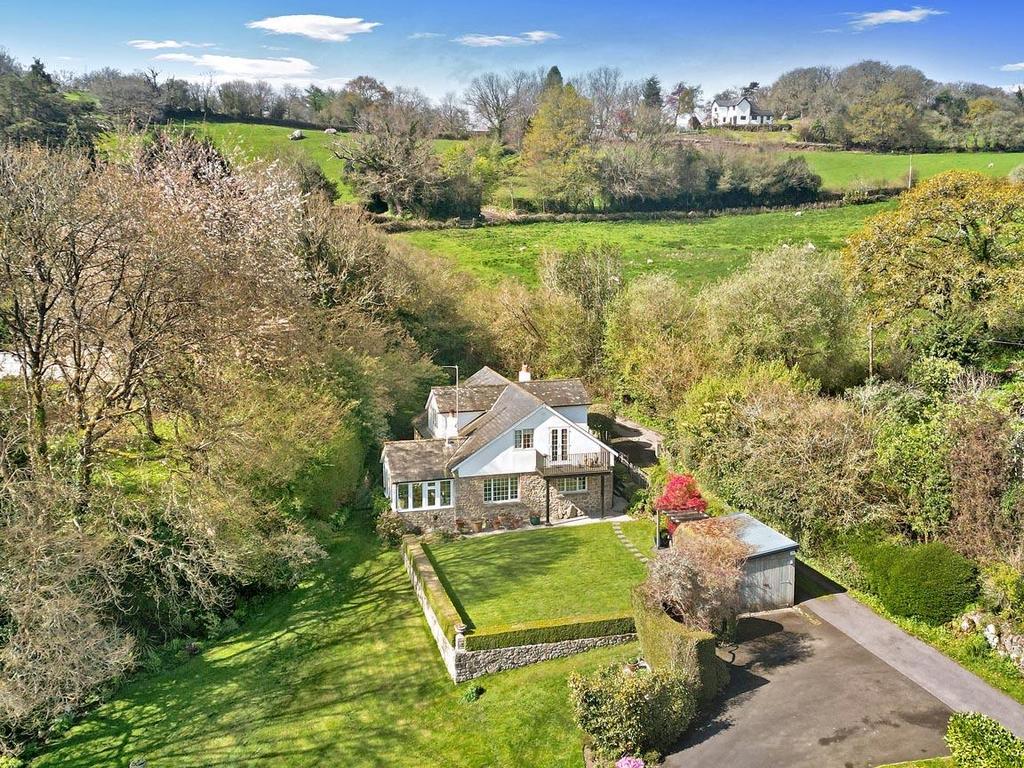 Pethybridge, Lustleigh, Newton Abbot... 3 bed detached house - £1,200,000