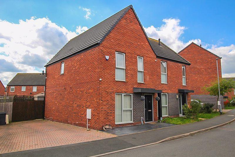 Willcock Road, Wolverhampton, WV2 2DA 3 bed semi-detached house - £230,000