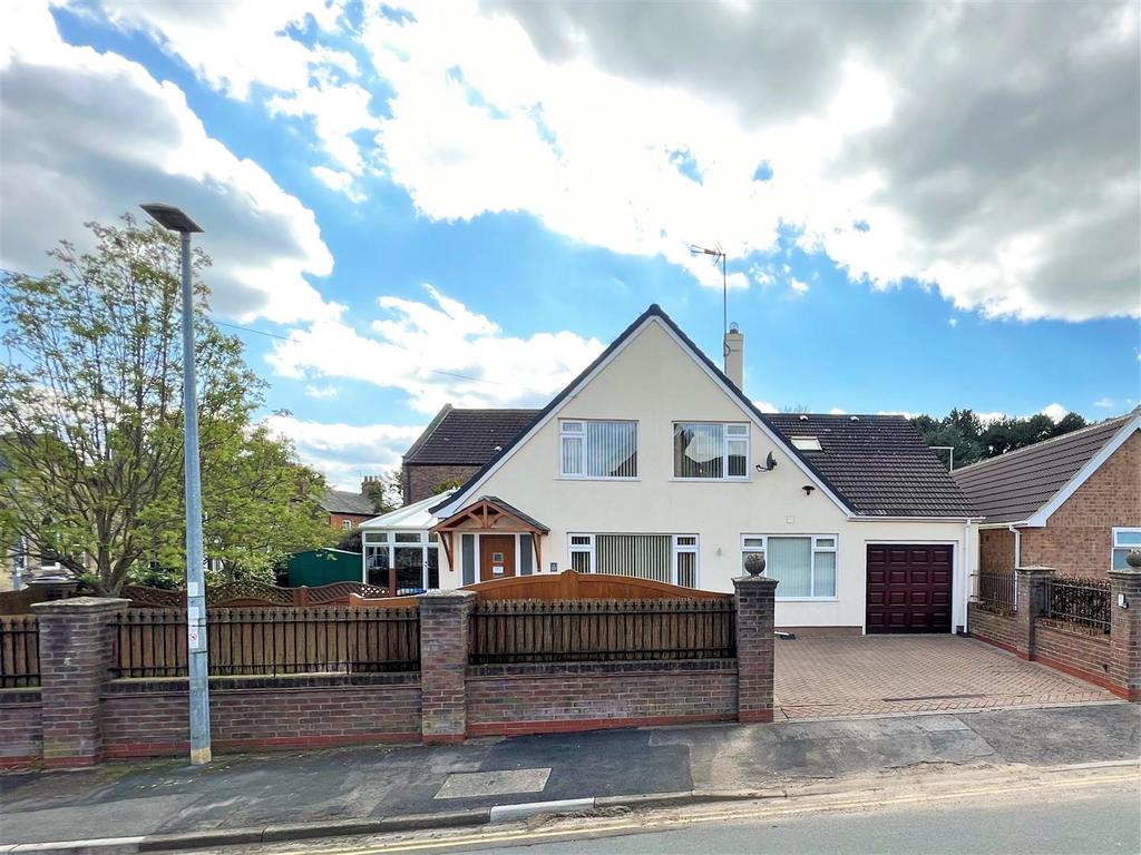 Wesley Close, South Cave, Brough 4 bed detached house - £374,950