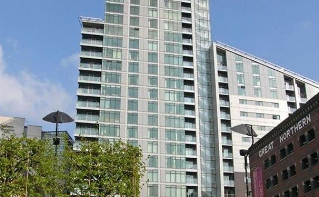 Block A Great Northern Tower, 1... 2 bed apartment - £1,200 pcm (£277 pw)