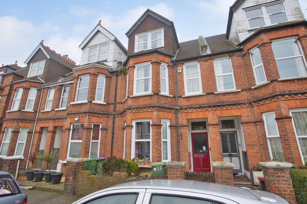 Broadmead Road, Folkestone, CT19 6 bed terraced house - £300,000