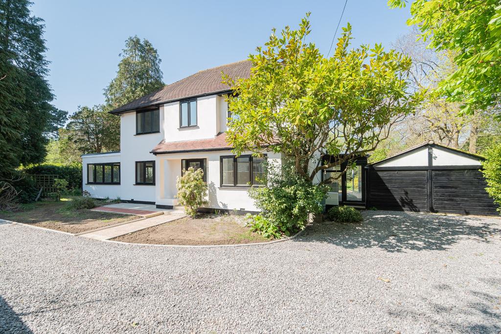 Beaulieu Road, Dibden Purlieu 5 bed detached house - £899,950