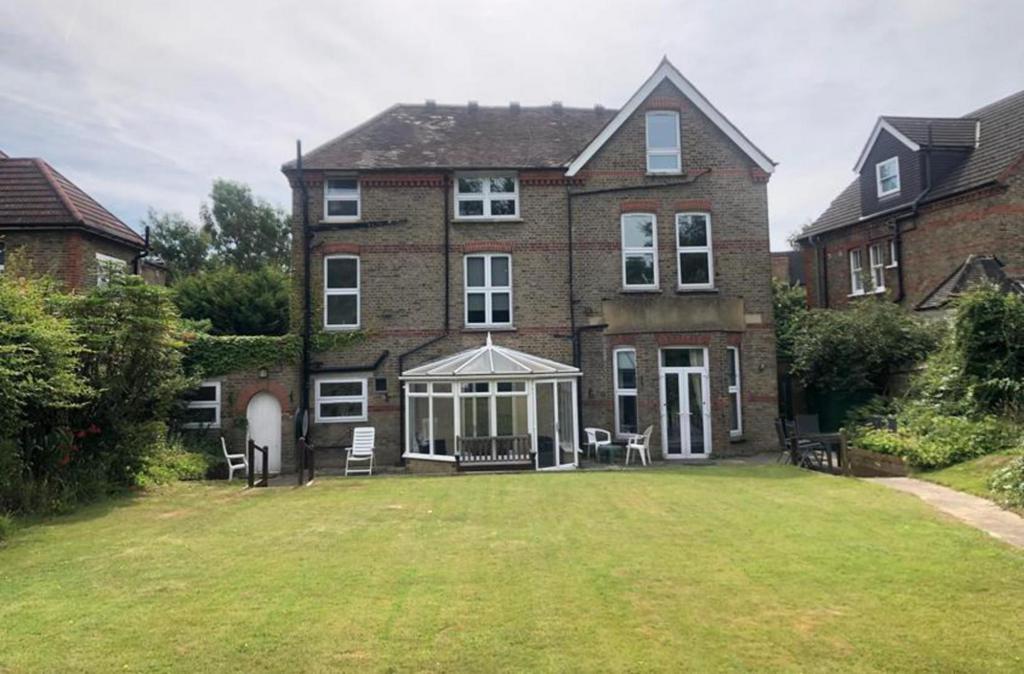 Shortlands Road, Shortlands, Bromley 8 bed house - £1,500,000