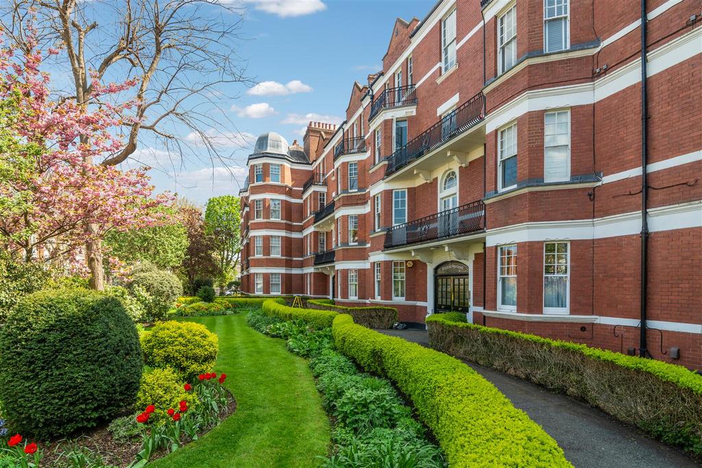 Prebend Mansions, London, W4 3 bed flat - £1,000,000