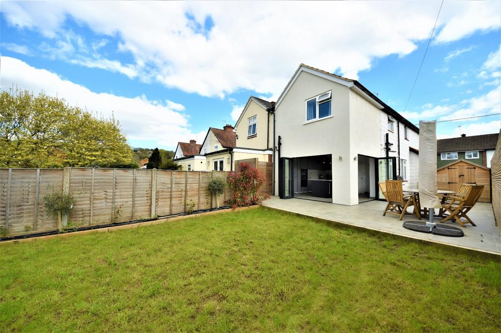 Old Forge Road Loudwater High Wycombe Hp10 3 Bed Semi Detached House