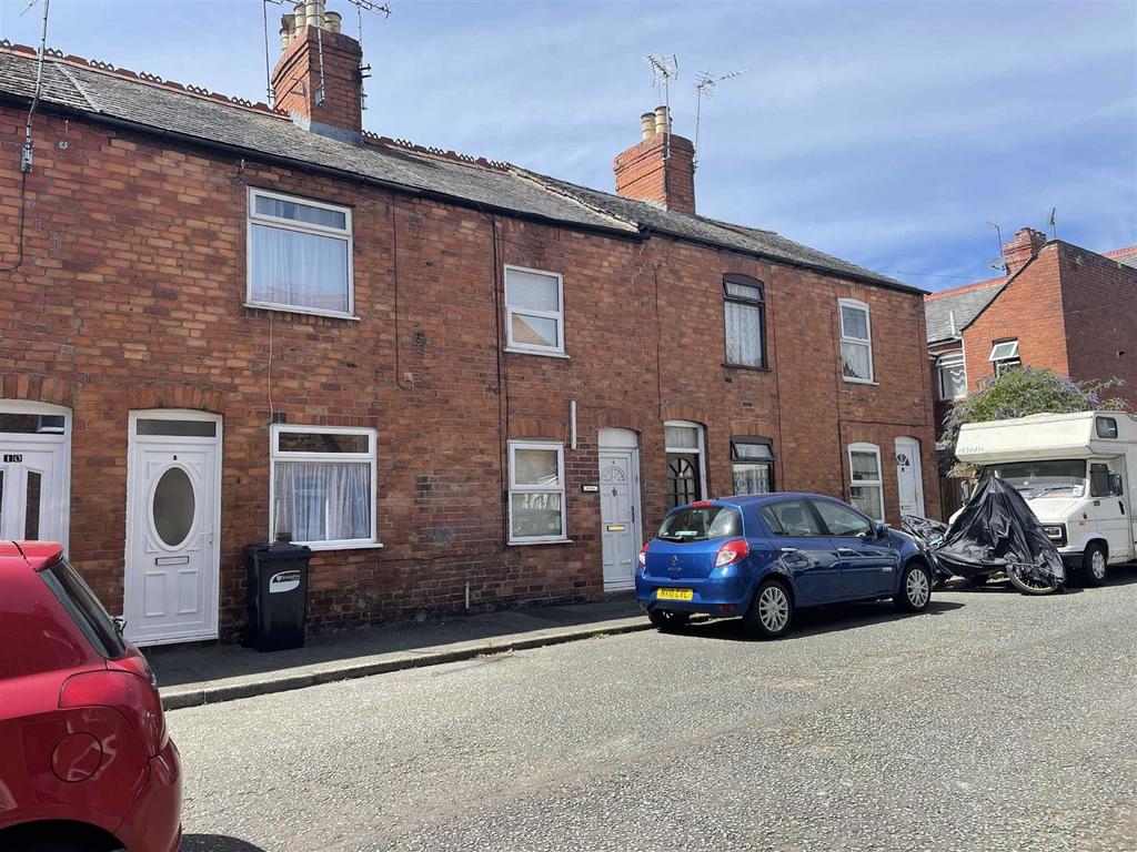 Hurdsman Street, SY11 1LY 2 bed terraced house - £625 pcm (£144 pw)