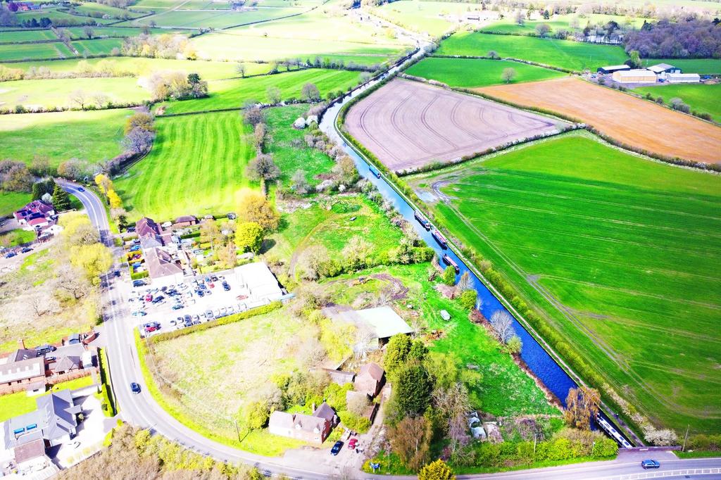 Warwick Road, Knowle, B93 0EF Farm house - £1,700,000
