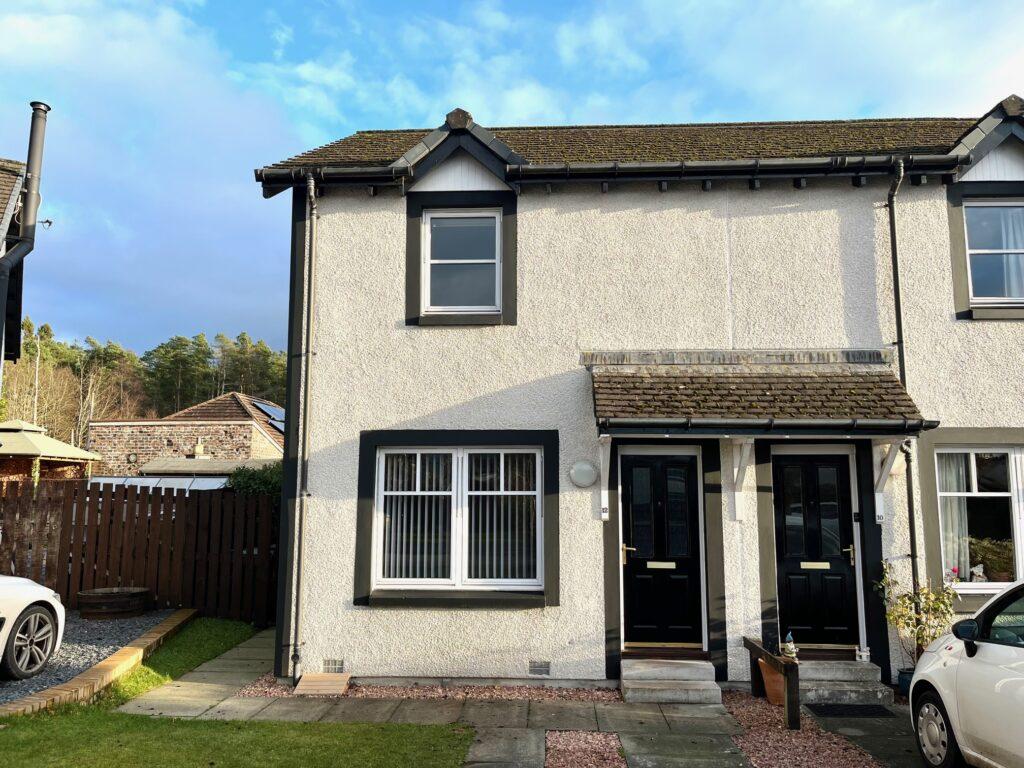 12 Glengyle Place, Callander, FK17 8LP 2 bed semi-detached house to ...