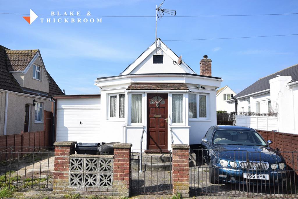 Garden Road, Jaywick, Clacton-on-Sea 2 bed detached bungalow for sale ...