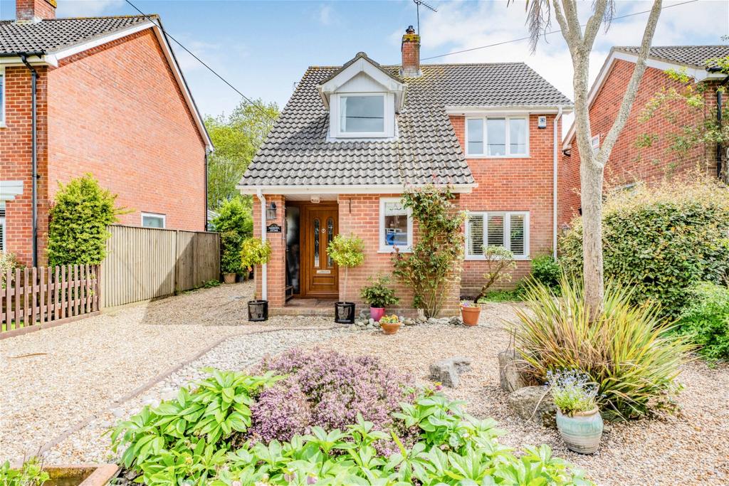 Old Lyndhurst Road Southampton So40 4 Bed Detached House For Sale £