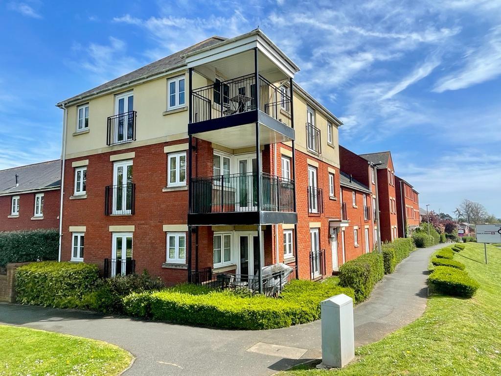 Russell Walk, Clyst Heath, Exeter, EX2 2 bed flat - £199,500