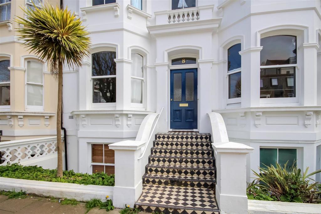 Seafield Road, Hove 1 bed flat - £250,000